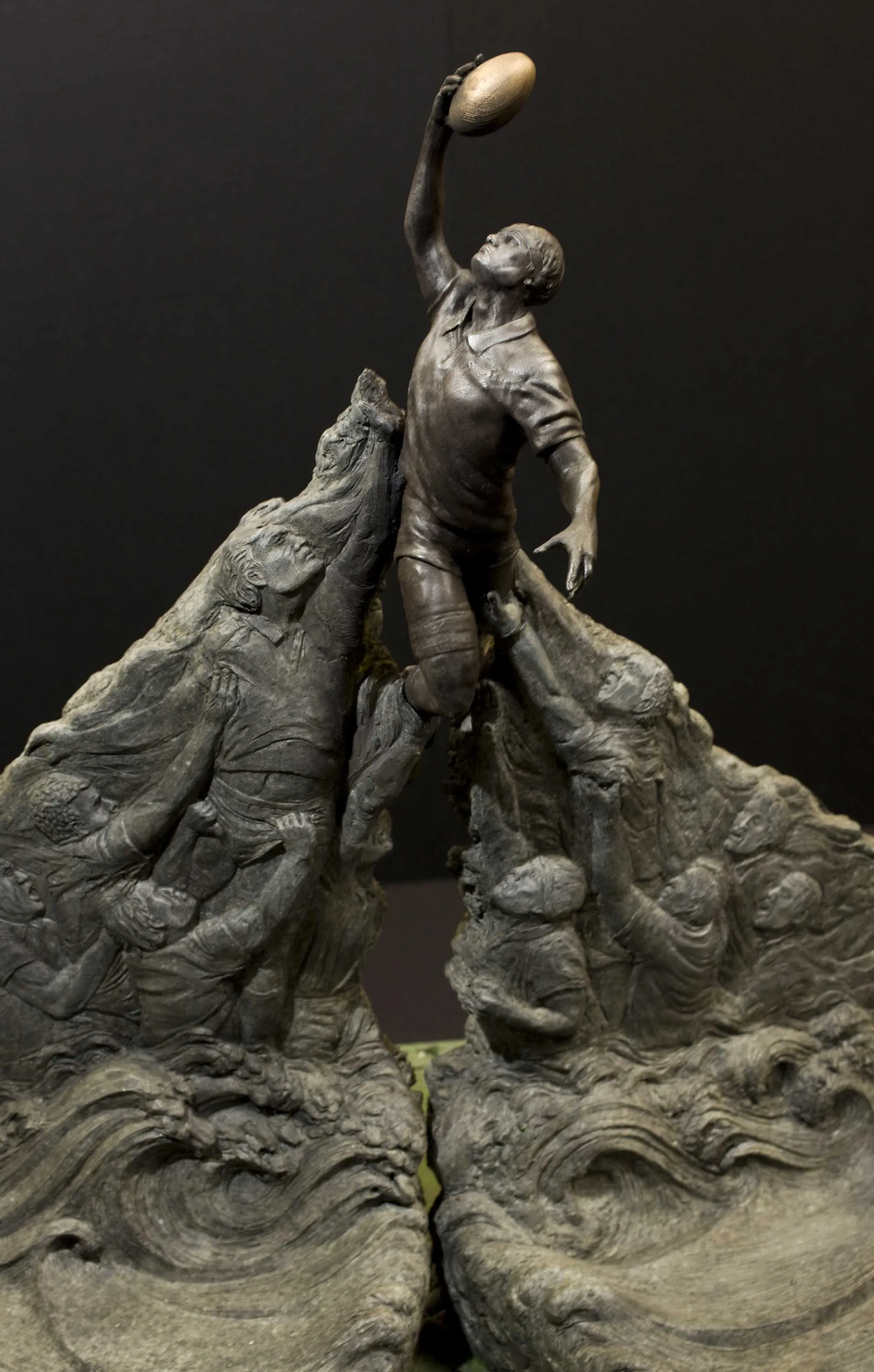 Weta unveils Rugby World Cup sculpture | The Big Idea