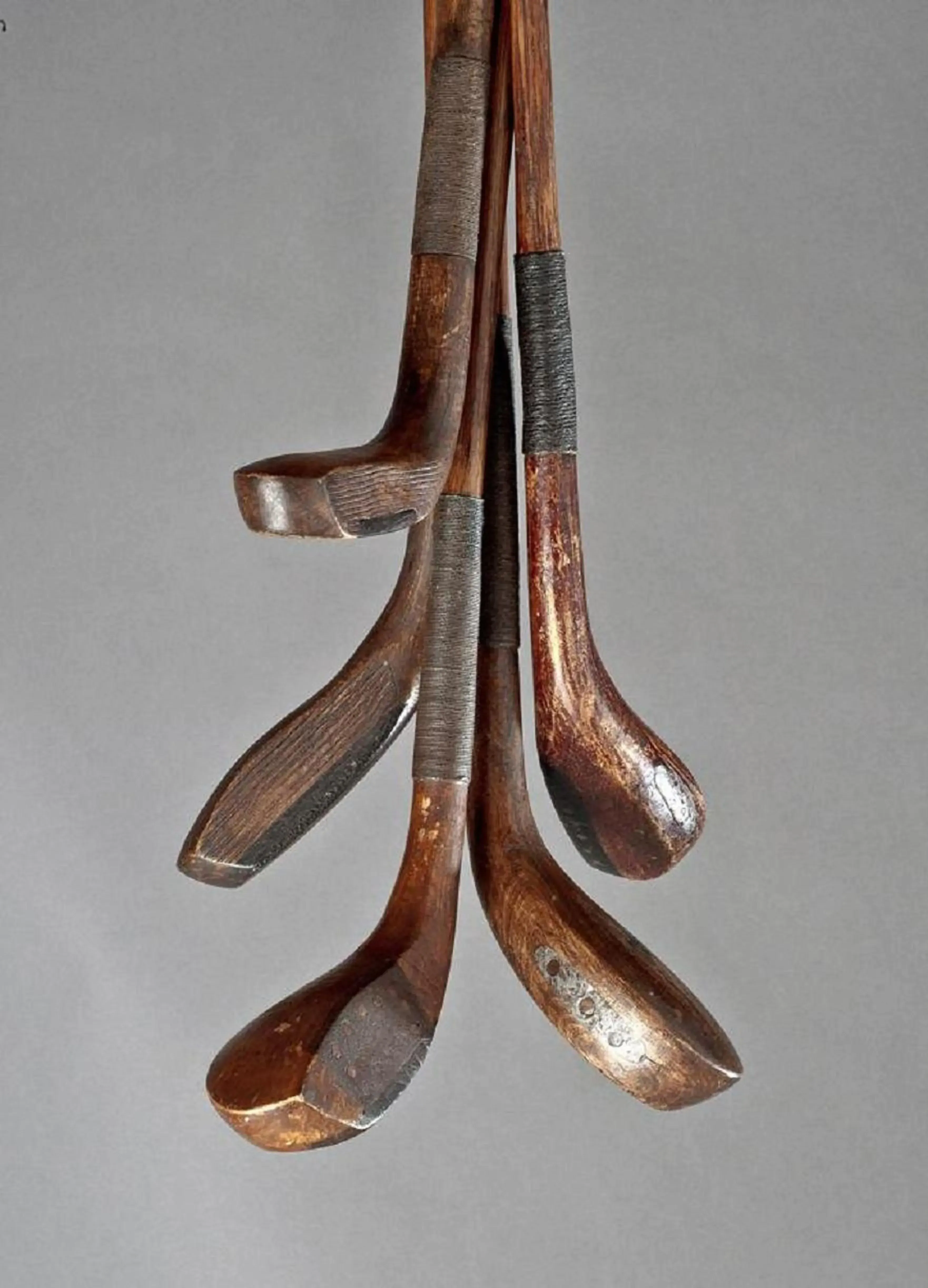 Oldest golf clubs made in NZ to be auctioned | The Big Idea